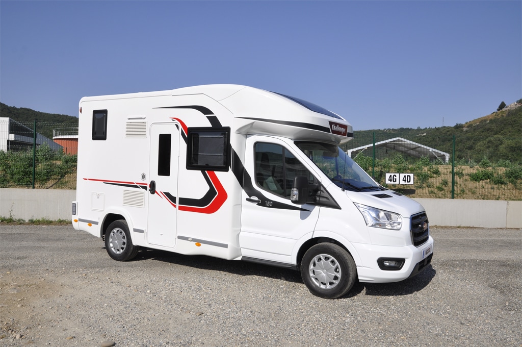 Teilintegrierte Wohnmobile bis sechs Meter - Reisemobil International