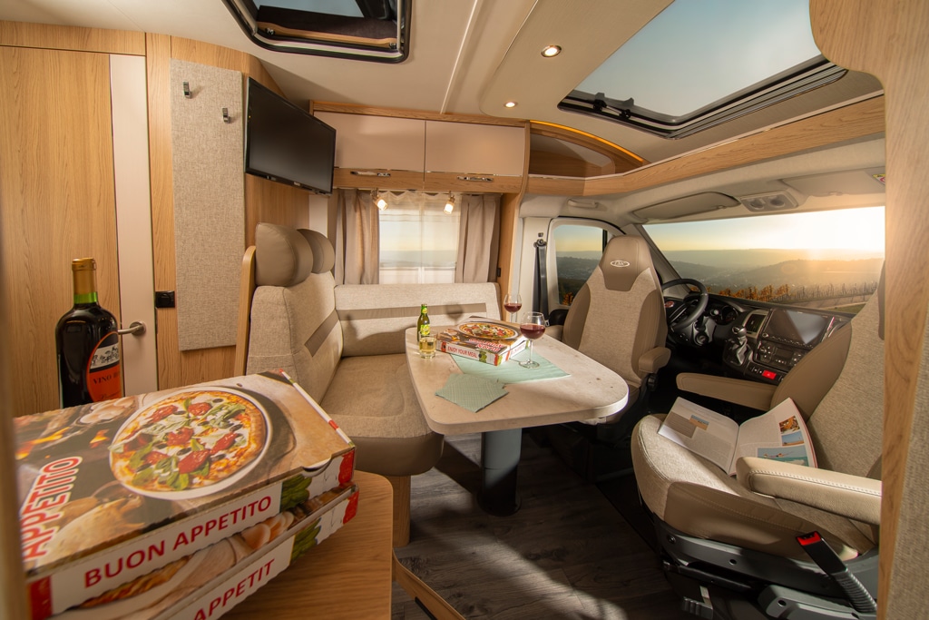 LMC Cruiser T 662 G im Profitest - Reisemobil International