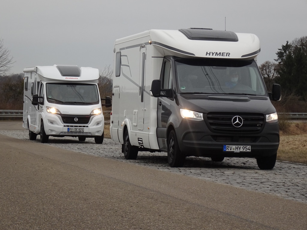 Vergleich: Dethleffs Globebus T6 (Fiat Ducato) und Hymer Tramp S 585 ...